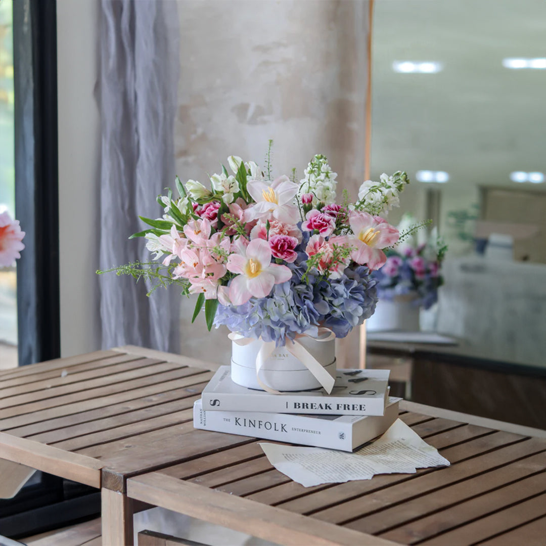 Grand Opening Box | Hua Bar Flower