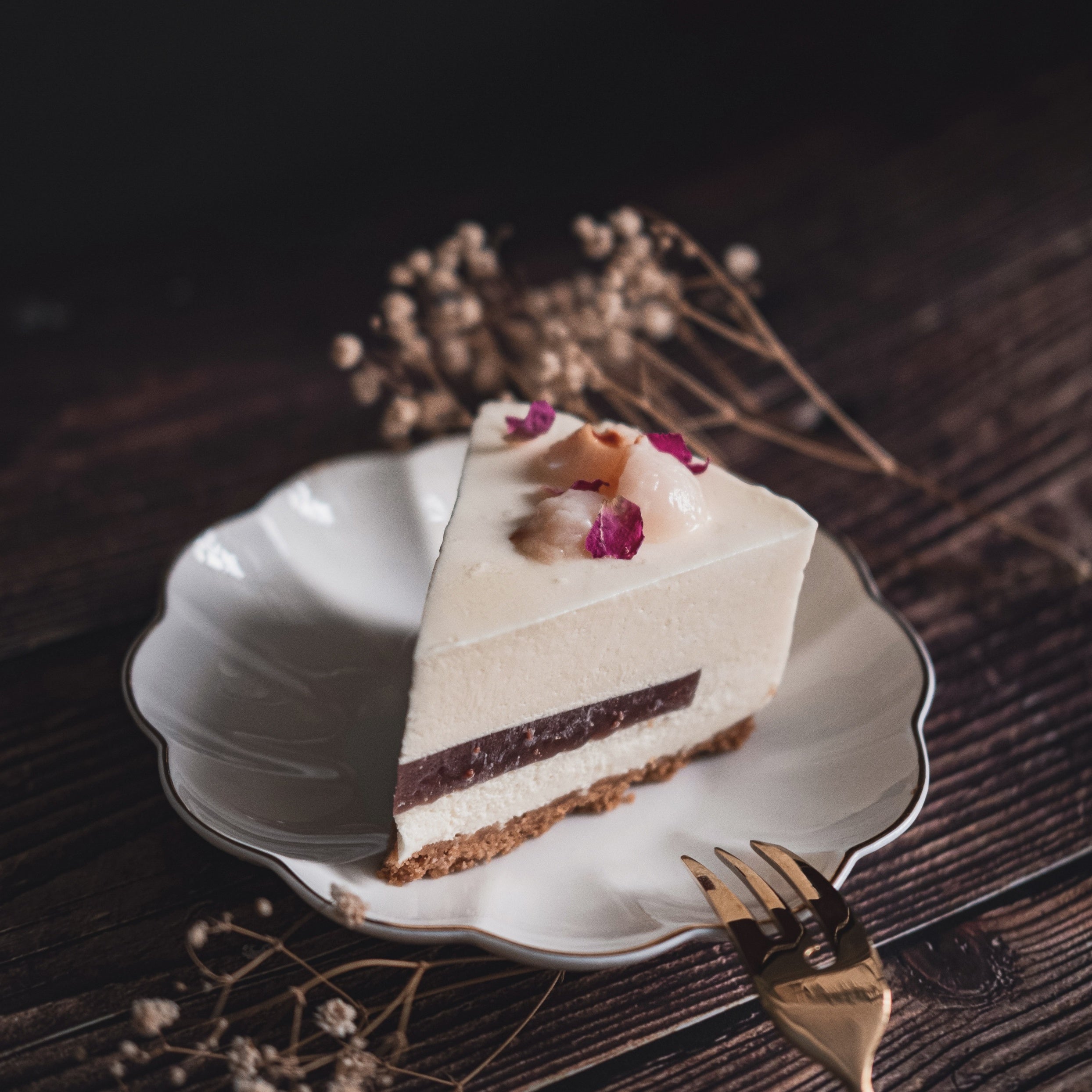 Raspberry Rose Cheesecake with Lychee | Hua Bar Flower